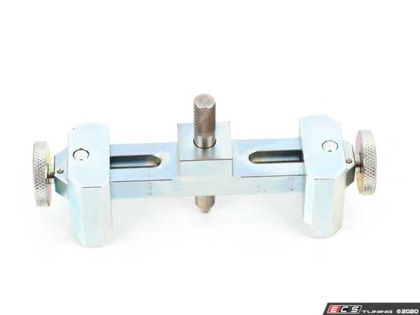 Genuine Mercedes Benz - 212589013100 - BRACKET