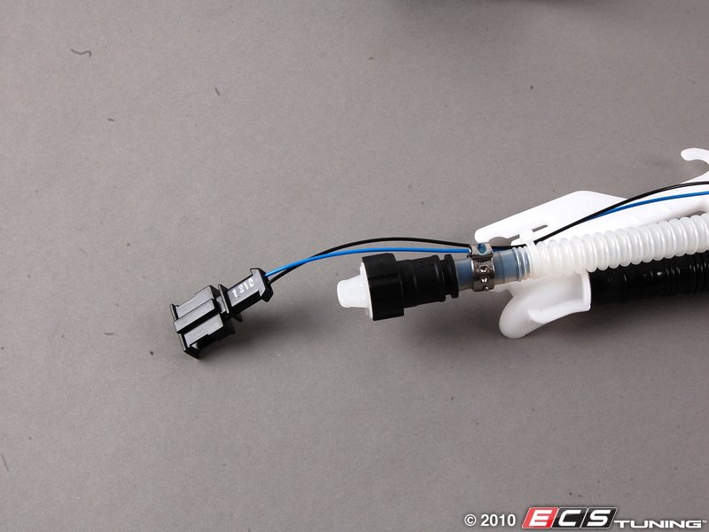 Genuine Volkswagen Audi - 8L9919673J - Fuel Tank Sending Unit - Left ...