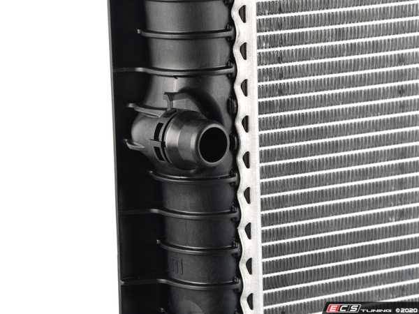 Genuine BMW - 17119797808 - Radiator (17-11-9-797-808)