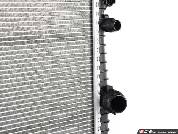 Genuine BMW - 17119797808 - Radiator (17-11-9-797-808)