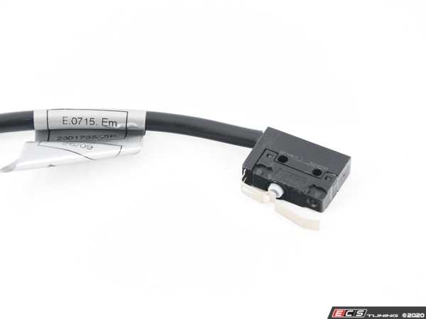 Genuine BMW - 61311383074 - MICRO SWITCH (61-31-1-383-074)