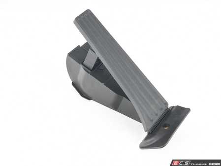Genuine BMW - 35406889823 - Accelerator Pedal Assembly (35-40-6-889-823)