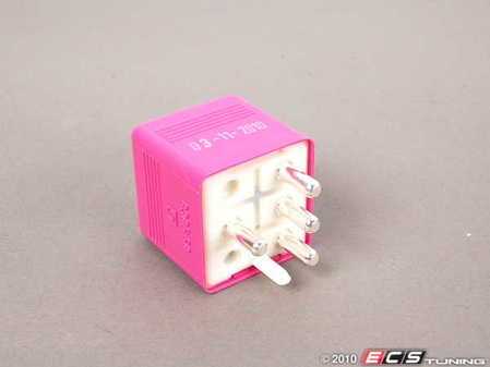 Genuine Mercedes Benz - 0015427419 - Relay - Priced Each