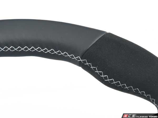 Genuine BMW - 32302448757 - Steering Wheel (32-30-2-448-757)