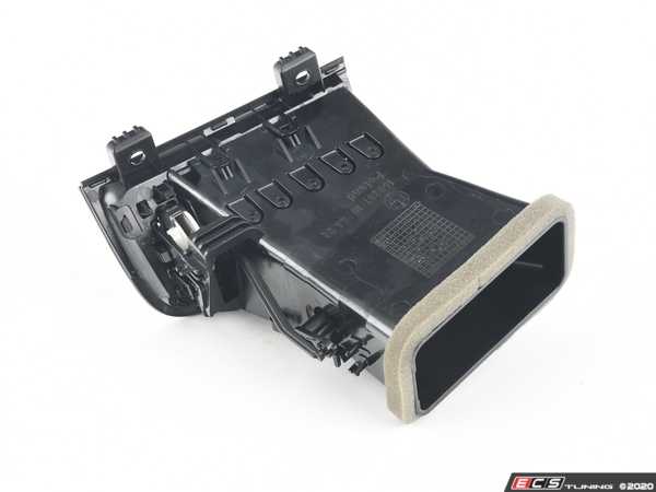 Genuine BMW - 64229142582 - Fresh Air Grill - Left (64-22-9-142-582)