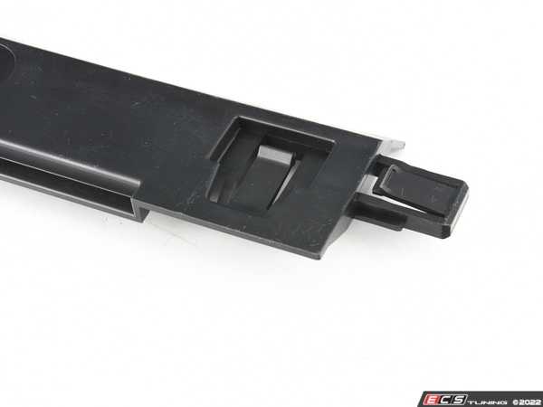 Genuine BMW - 17118642756 - Covering Left (17-11-8-642-756)