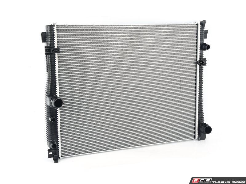 Genuine BMW - 17118666740 - Radiator (17-11-8-666-740)