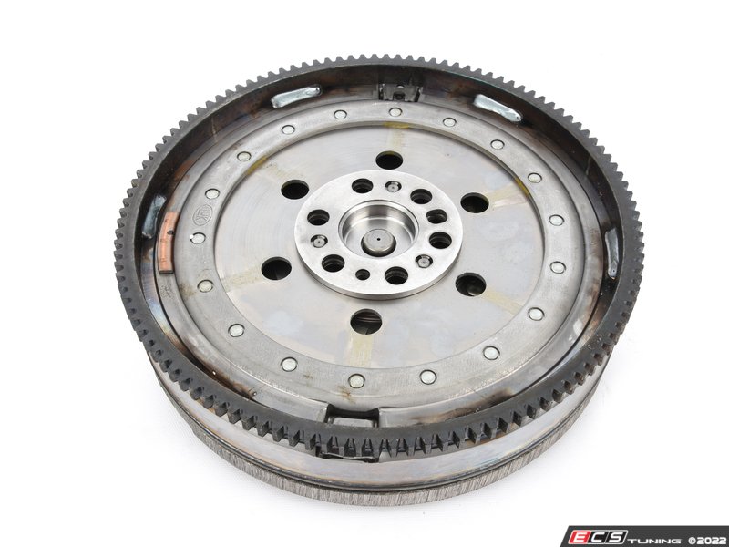 Genuine BMW - 21207638306 - Dual-Mass Clutch Flywheel (21-20-7-638-306)