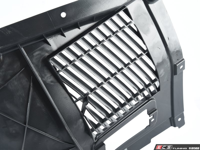 Genuine BMW - 51717193509 - COVER, WHEELHOUSING (51-71-7-193-509)