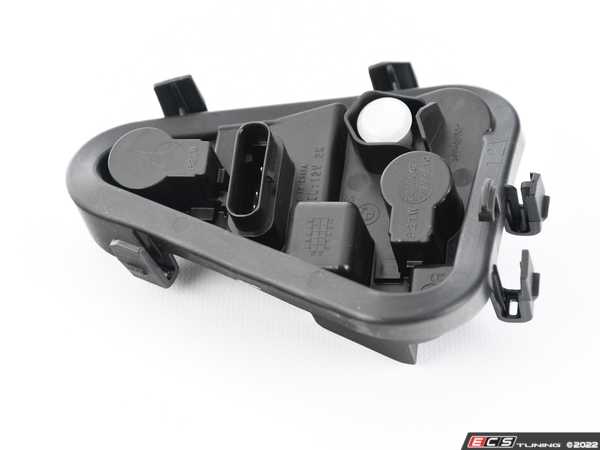 Genuine BMW - 63217313048 - Tail Light Bulb Holder - Right (63-21-7-313 ...