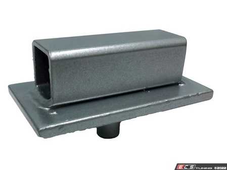 RennStand - 18M-RS3KT6 - The RennStand Jack Stand - With Porsche Macan ...