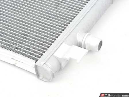Genuine BMW - 17118043655 - Radiator (17-11-8-043-655)