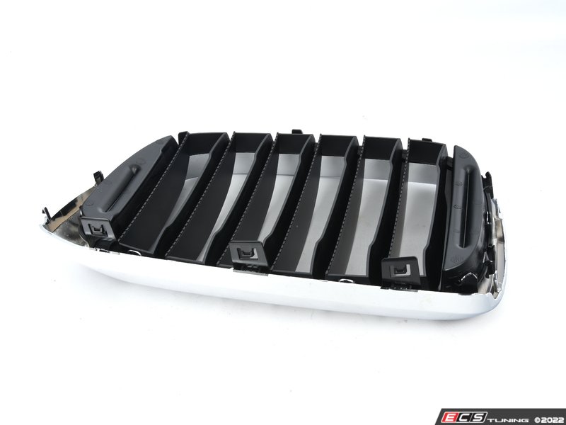 Genuine BMW - 51137478670 - Grille - Front - Right (51-13-7-478-670)