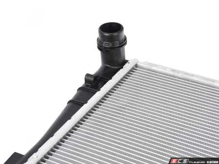 Genuine BMW - 17113414986 - Radiator (17-11-3-414-986)