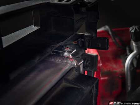 ECS - 014598LA01 - MQB Performance Aluminum Radiator