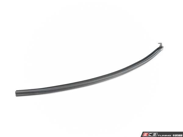 Genuine Volkswagen Audi - 7L6837718 - DOOR SEAL (7L6 837 718)