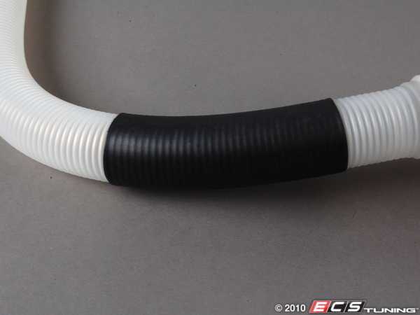 Genuine BMW - 61677892704 - E46 M3 Windshield Washer Reservoir Filler ...