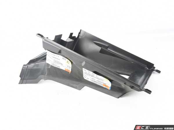 Genuine Volkswagen Audi - 4S0121333B - AIR DUCT (4S0 121 333 B)