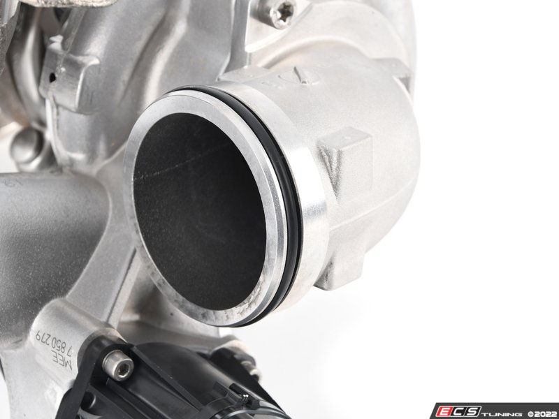 Mitsubishi Turbocharger - 11657849651 - Turbocharger With Manifold ...