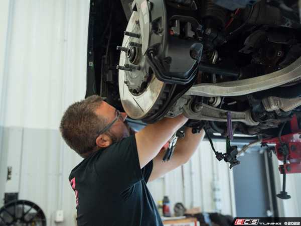 ECS - 043658ECS01 - ECS Performance Engine Mount Kit - Audi C7 S6/S7/RS7