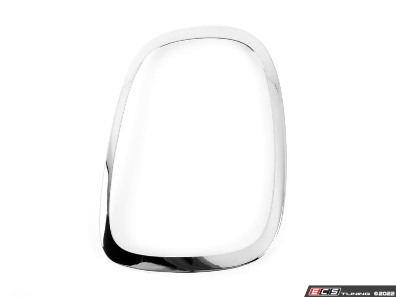 Depo - 63218495332 - Rear Tail Light Chrome Surround - Right 882-2504R-UD1