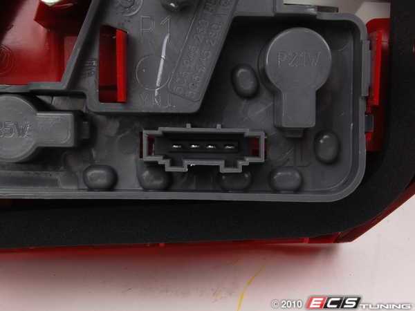 Genuine European Volkswagen Audi - 5C6945094A - Inner Tail Light ...