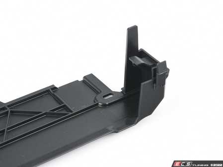 Genuine BMW - 17118095289 - COVER,TOP (17-11-8-095-289)