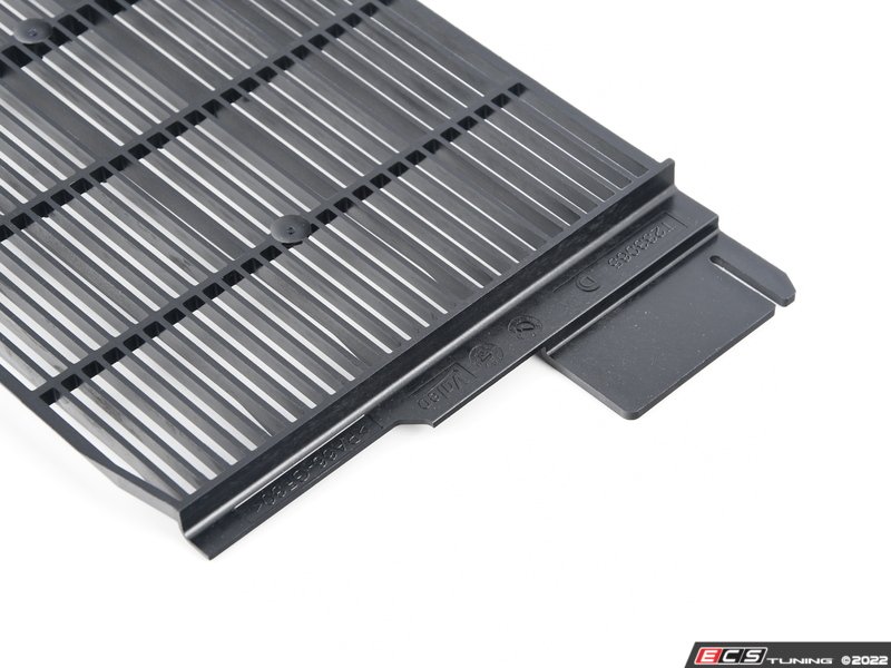 Genuine BMW - 17119882366 - Radiator Lower Stone Chip Guard (17-11-9 ...