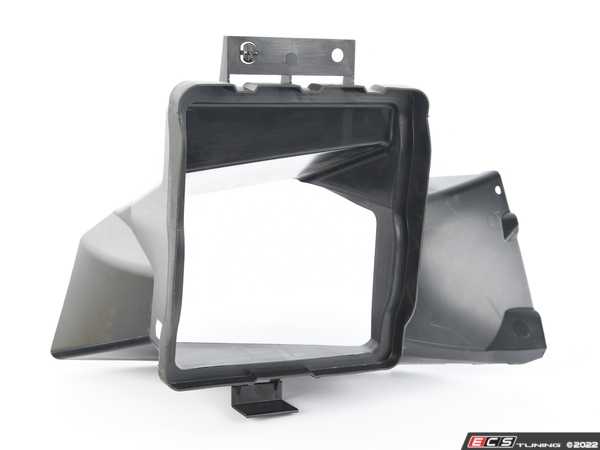 Genuine BMW - 51748064226 - Raditor Duct - Right (51-74-8-064-226)