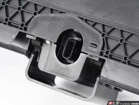 Genuine BMW - 51137497215 - Air Flaps - Lower (51-13-7-497-215)