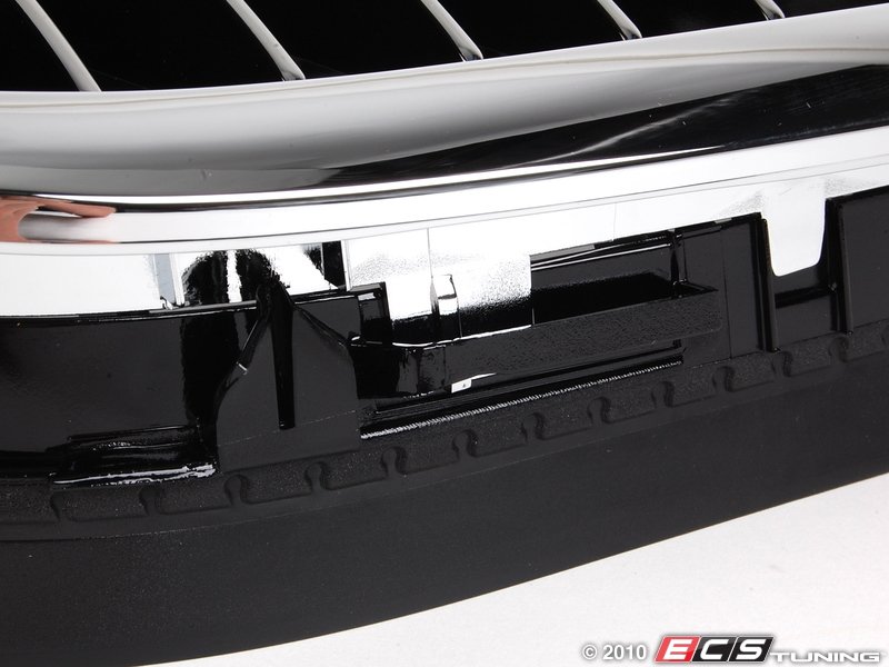 Genuine BMW - 51137064318 - Kidney Grille - Right (51-13-7-064-318)