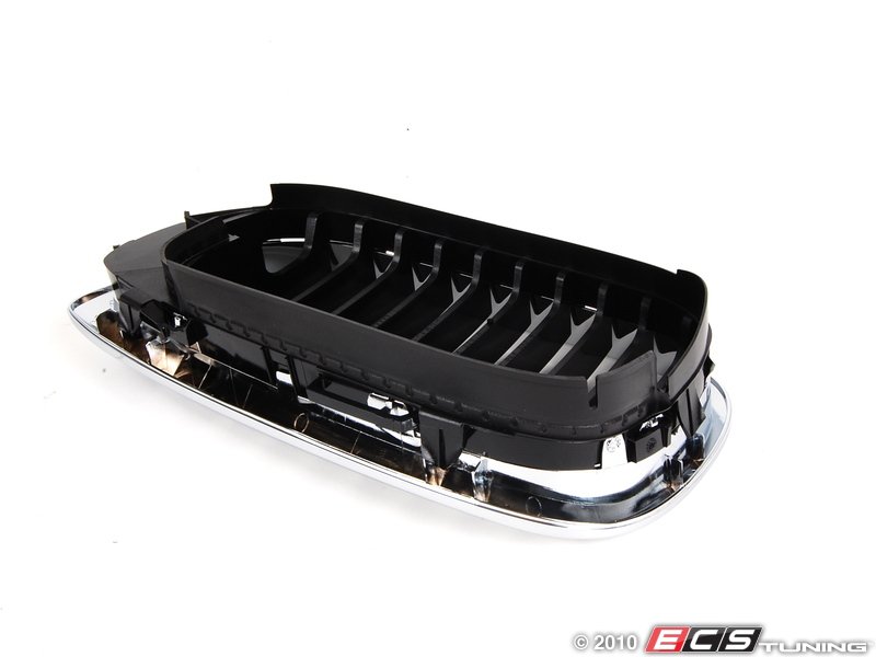 Genuine BMW - 51137064318 - Kidney Grille - Right (51-13-7-064-318)