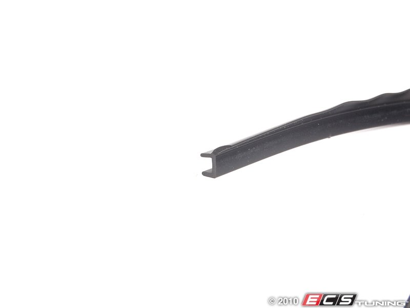 Genuine BMW - 51717125692 - Rocker cover gasket - right (51-71-7-125-692)