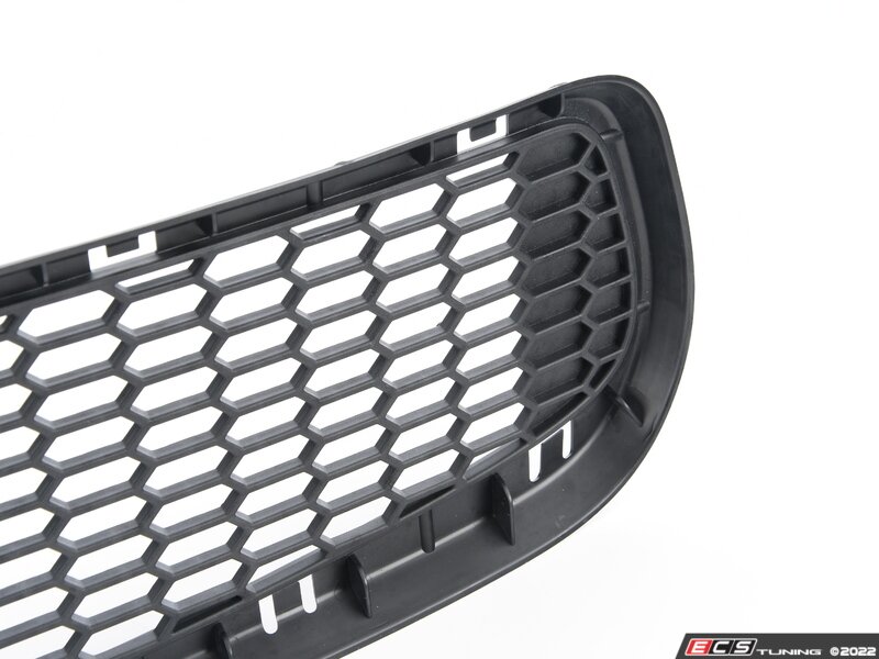 Genuine BMW - 51117900764 - Bumper Grill - Center (51-11-7-900-764)