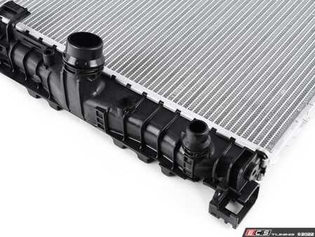 Genuine BMW - 17118476010 - Genuine BMW Radiator (17-11-8-476-010)