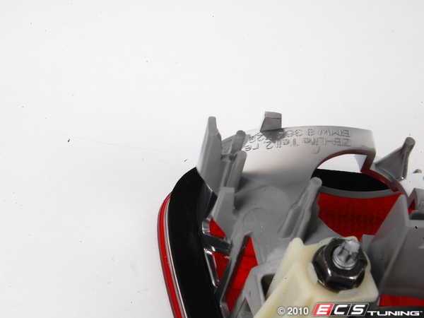 Genuine BMW - 63218364728 - Trunk Mounted Tail Light - Right (63-21-8 ...
