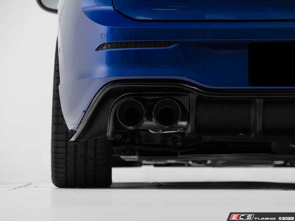 ECS - 033231la01KT - MK8 Golf R Rear Diffuser - Gloss Black