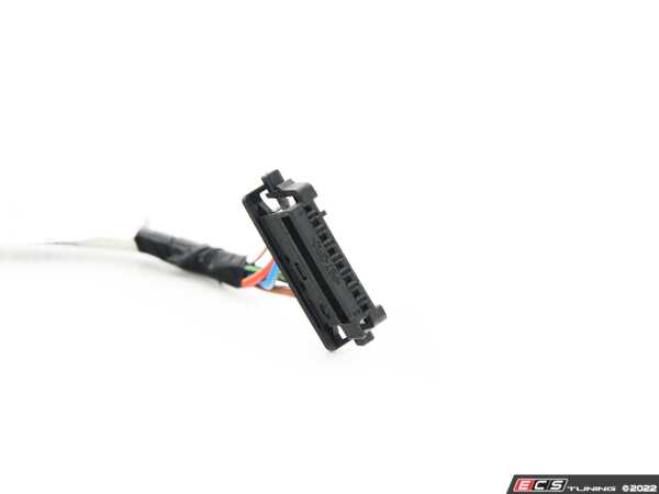 Genuine BMW - 61120153650 - Adapter Cable Set (61-12-0-153-650)