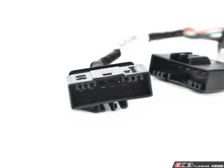 Genuine BMW - 61120153650 - Adapter Cable Set (61-12-0-153-650)