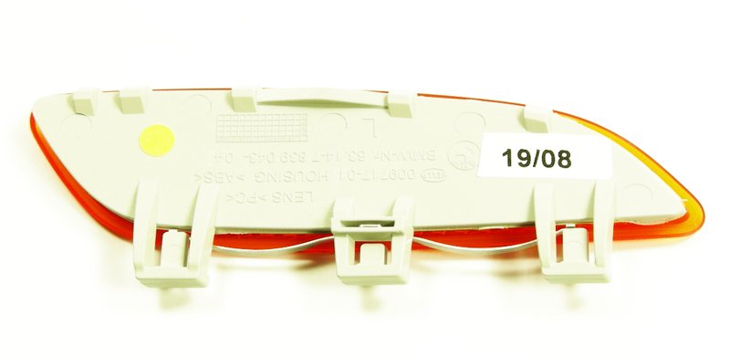 Genuine BMW - 63147839044 - Bumper Reflector - Right (63-14-7-839-044)