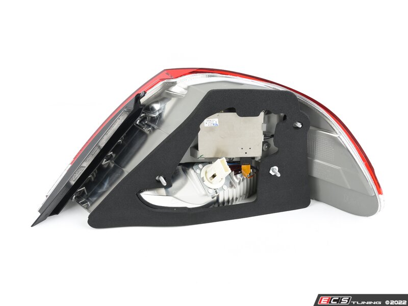 Genuine BMW - 63216938515 - Taillight Assembly for Side Panel (63-21-6 ...