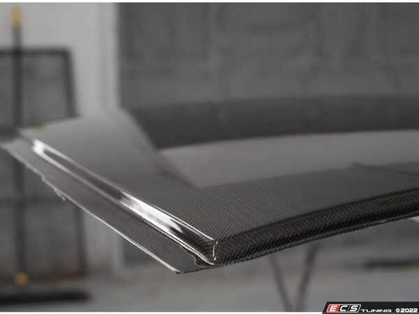 2M Autowerks - CFRP-E46S-1x1 - Carbon Fiber Roof Panel - 1x1 - E46 Sedan