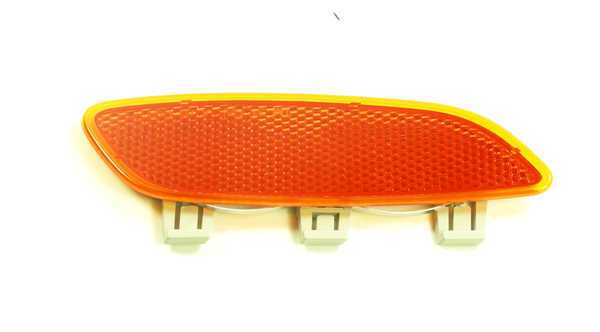 Genuine BMW - 63147839044 - Bumper Reflector - Right (63-14-7-839-044)