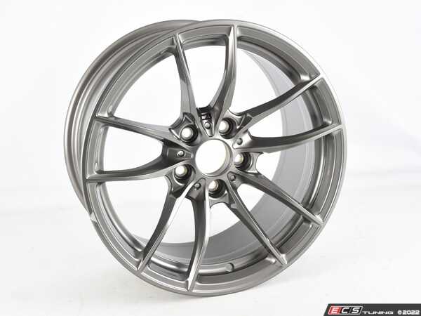 Scratch & Dent - 36112284750sd - Genuine F80 M3 18" V-spoke Style 513M ...
