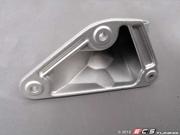 Genuine BMW - 22116750852 - Engine Mount Supporting Bracket - Right (22 ...