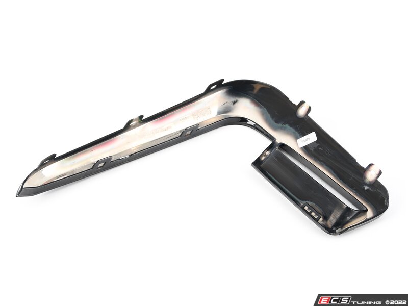 Genuine BMW - 51118079588 - COVERING RIGHT (51-11-8-079-588)