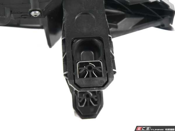 Genuine BMW - 51748074837 - AIR DUCT, TOP (51-74-8-074-837)