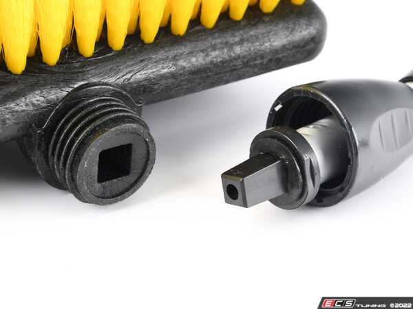 Carrand - CRD93097 - 10" Bi-Level Car Wash Brush With Flow Thru Pole