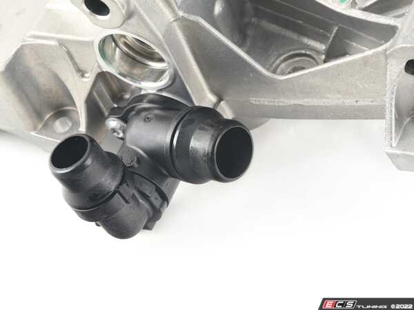 Genuine BMW - 11518650988 - COOLANT PUMP WITH SUPPORT (11-51-8-650-988)