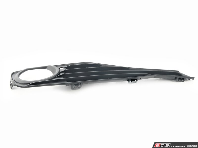 Genuine BMW - 51117255366 - CLOSED GRID, RIGHT (51-11-7-255-366)